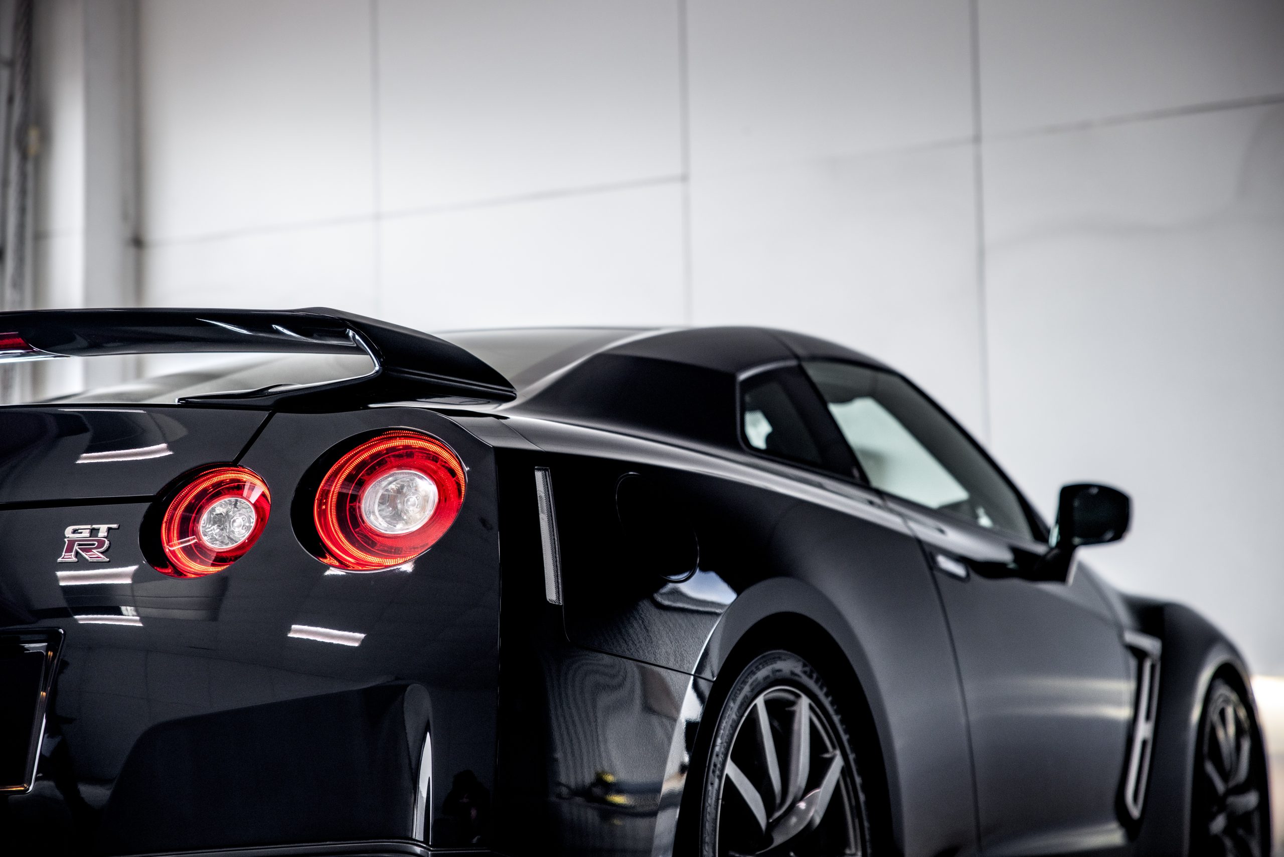 Nissan GTR R35 LOW KMS - Azak Supercars