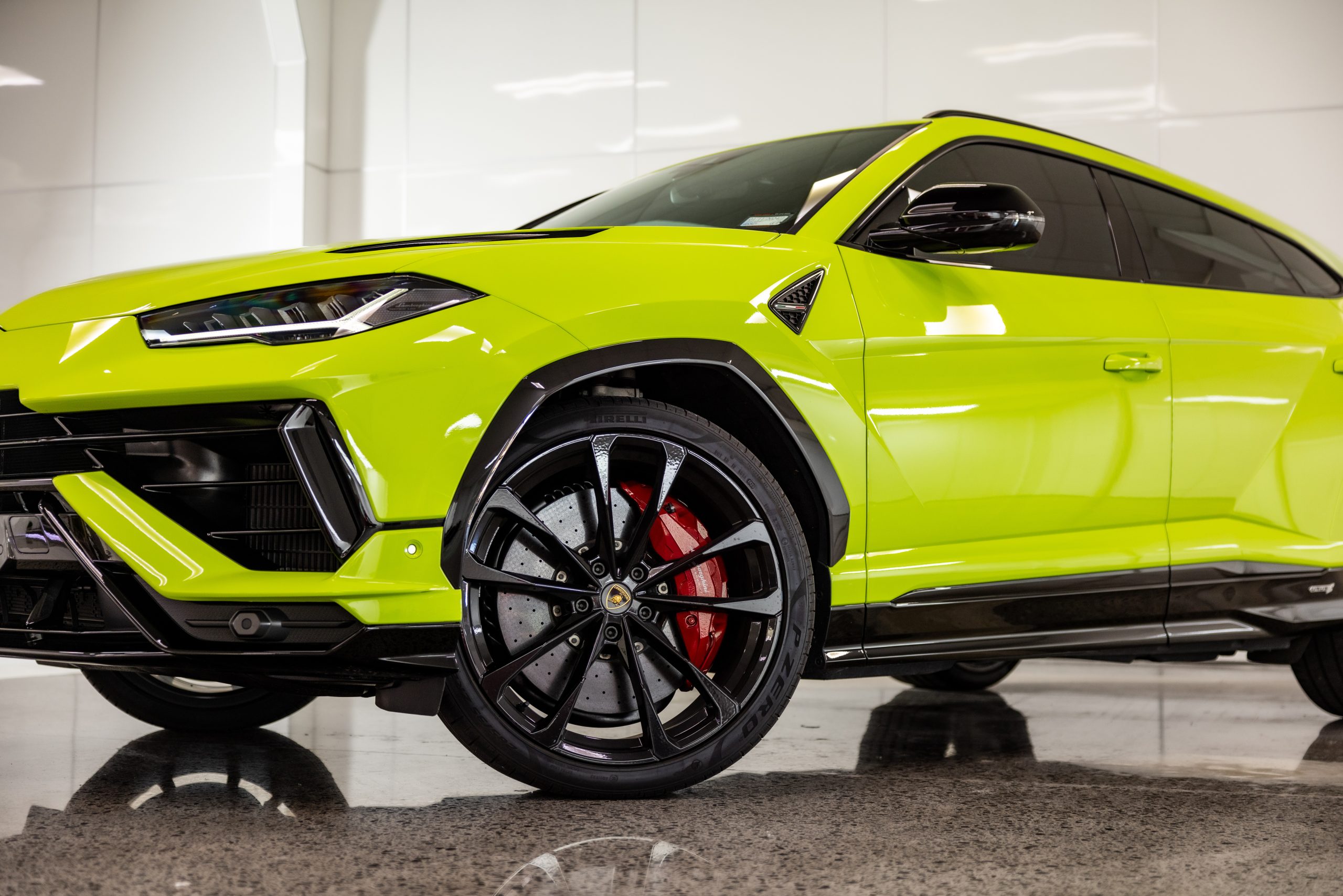2023 Lamborghini Urus S - Azak Supercars