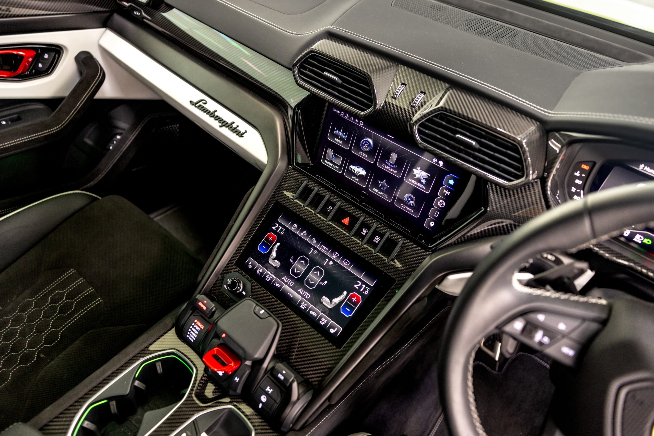 2023 Lamborghini Urus S - Azak Supercars