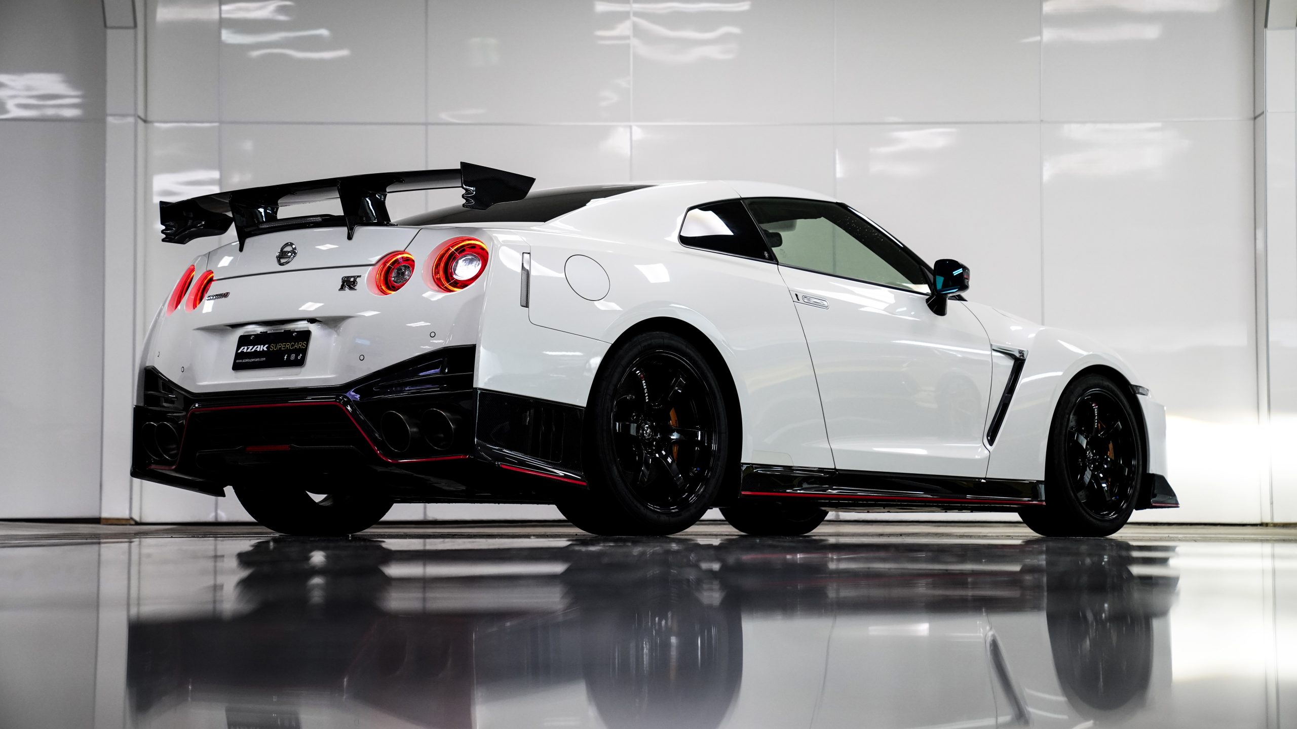 2018 Nissan GTR R35 NISMO Facelift - Azak Supercars