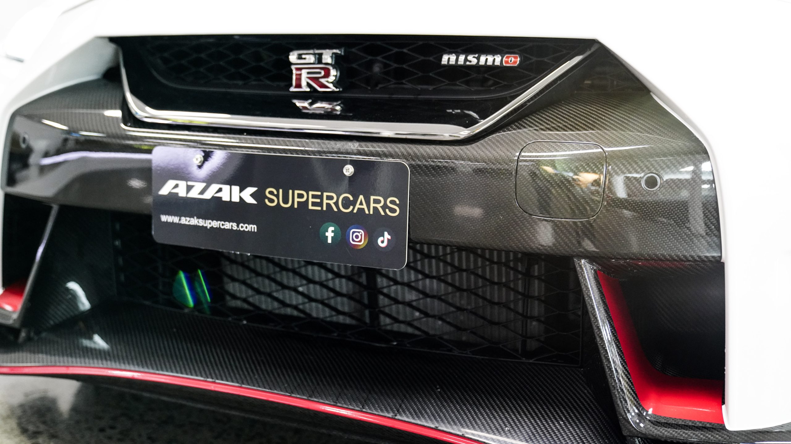 2018 Nissan GTR R35 NISMO Facelift - Azak Supercars